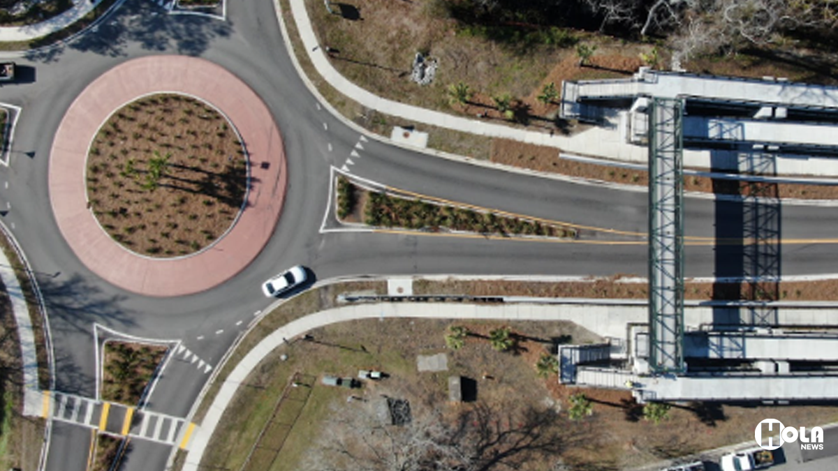 Rotonda garantizará seguridad de peatones - Hola News